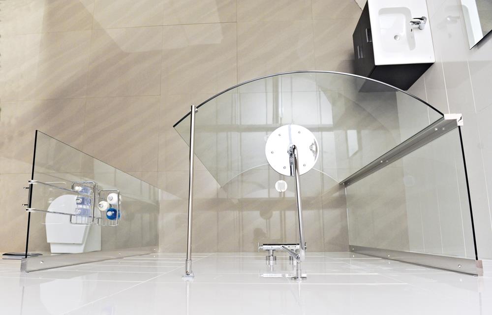 Innov8 Walk-in Shower Enclosure